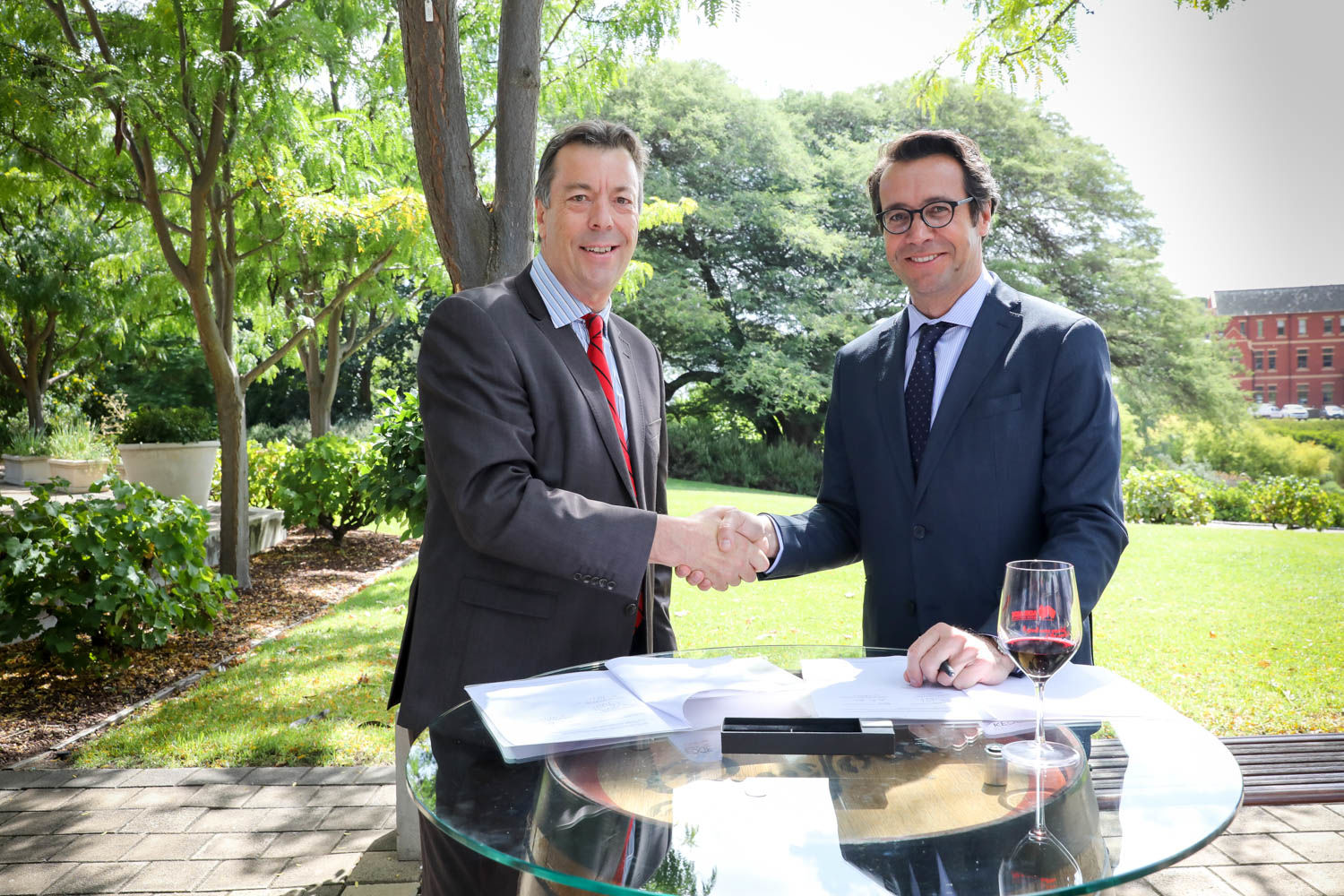 KEDGE BS signs an ambitious partnership for Wine Industry with ...